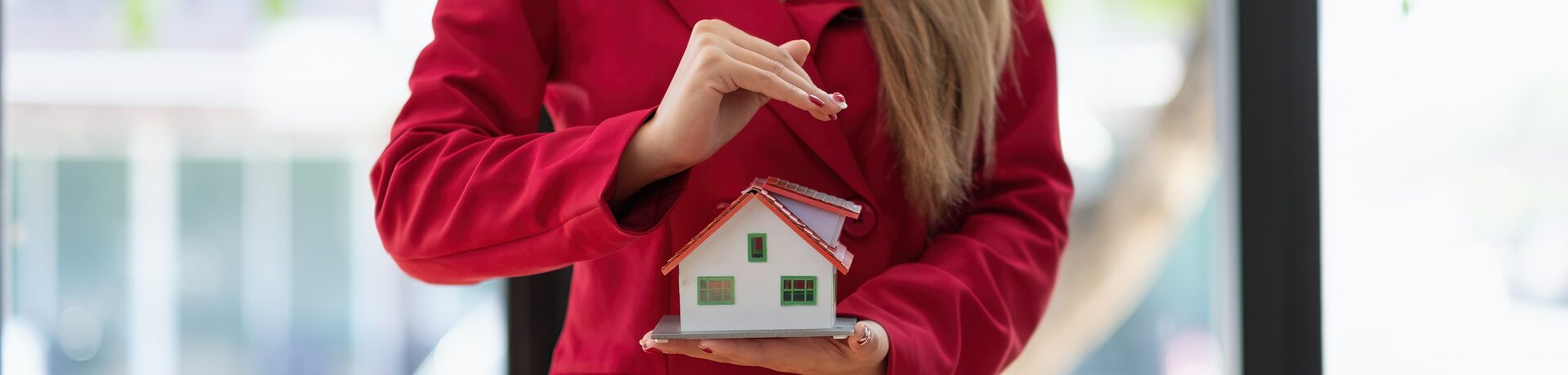 AXA - kontakt, zgłoszenie szkody online i ubezpieczenia | Polisoteka